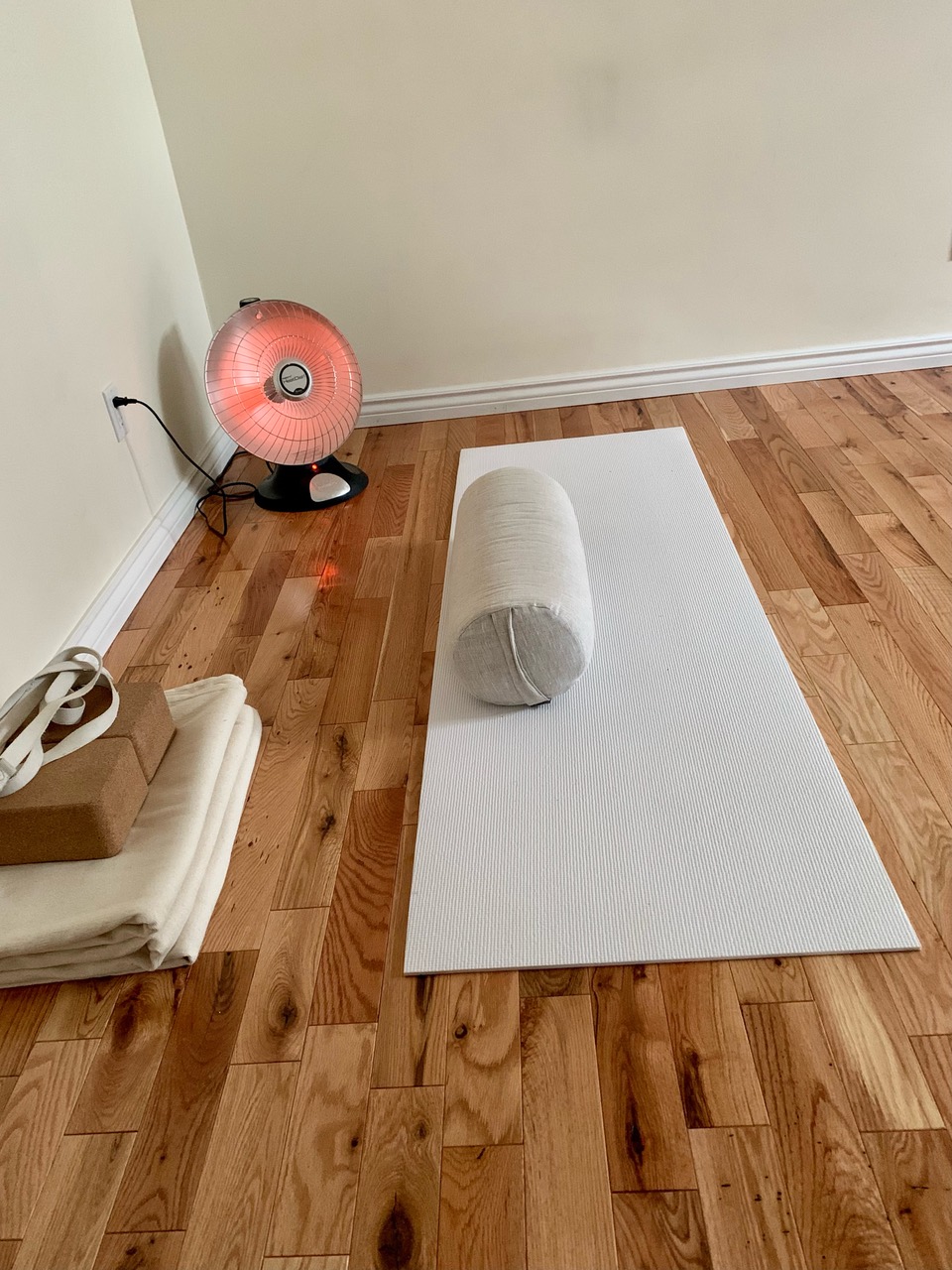 10 Yoga Hacks for Cold Weather - YogaUOnline