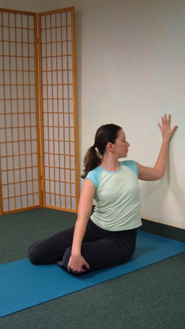 Shoulder Openers: Try Shoulder Clock Pose - YogaUOnline