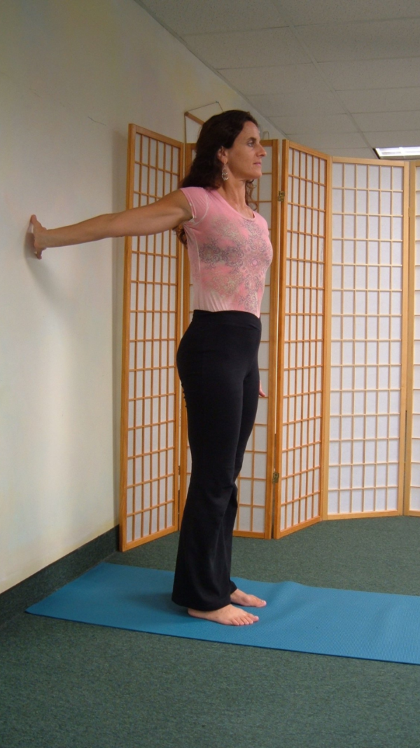 Shoulder Openers: Try Shoulder Clock Pose - YogaUOnline