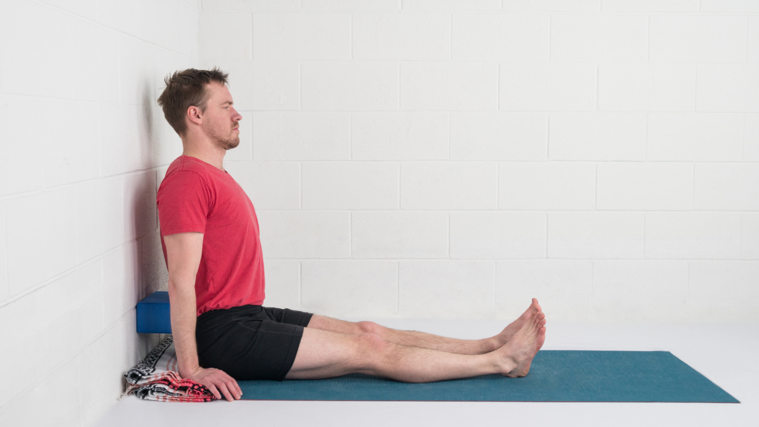 Preparing for Handstand: 7 Alignment Tips for “L” Handstand - YogaUOnline